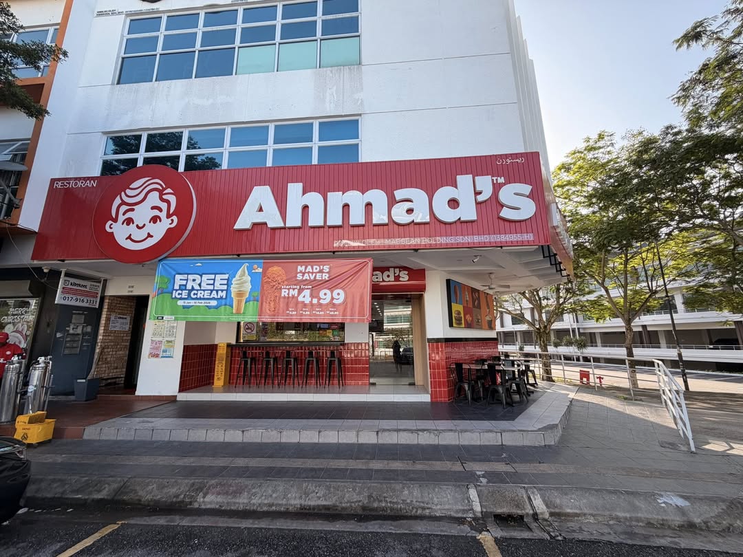 Ahmad's Fried Chicken - Malaysia's Pride